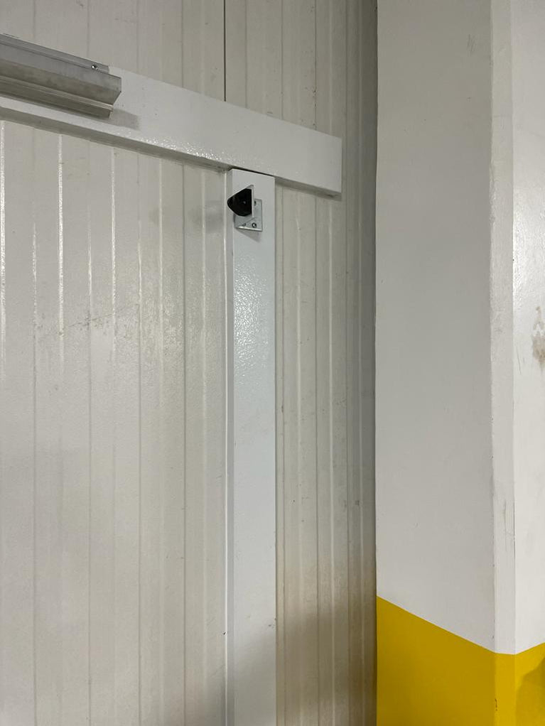 Walk in Freezer Sliding Door 47”x 78 “ Prehung with Jamb Sandwich frame ...