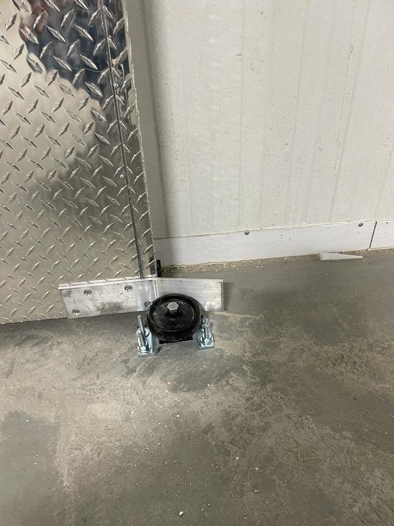 Walk in Cooler Sliding Door 60”x 84 “ Prehung with Jamb Sandwich frame ...